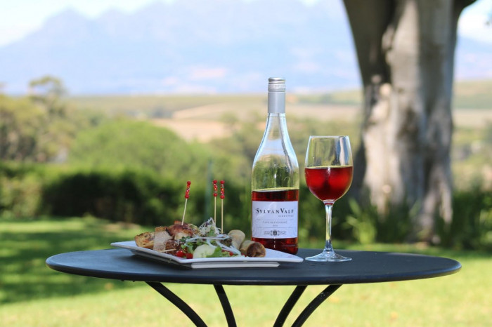 Flavours Restaurant @ The Devon Valley Hotel in Stellenbosch