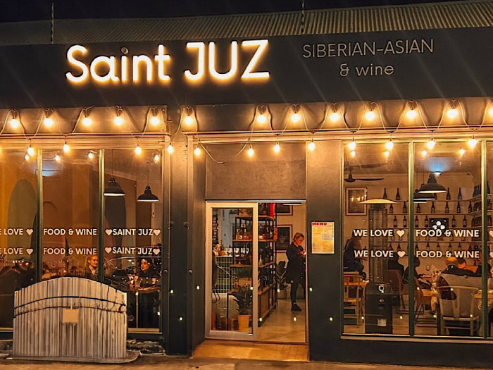 Saint Juz Restaurant in Woodstock